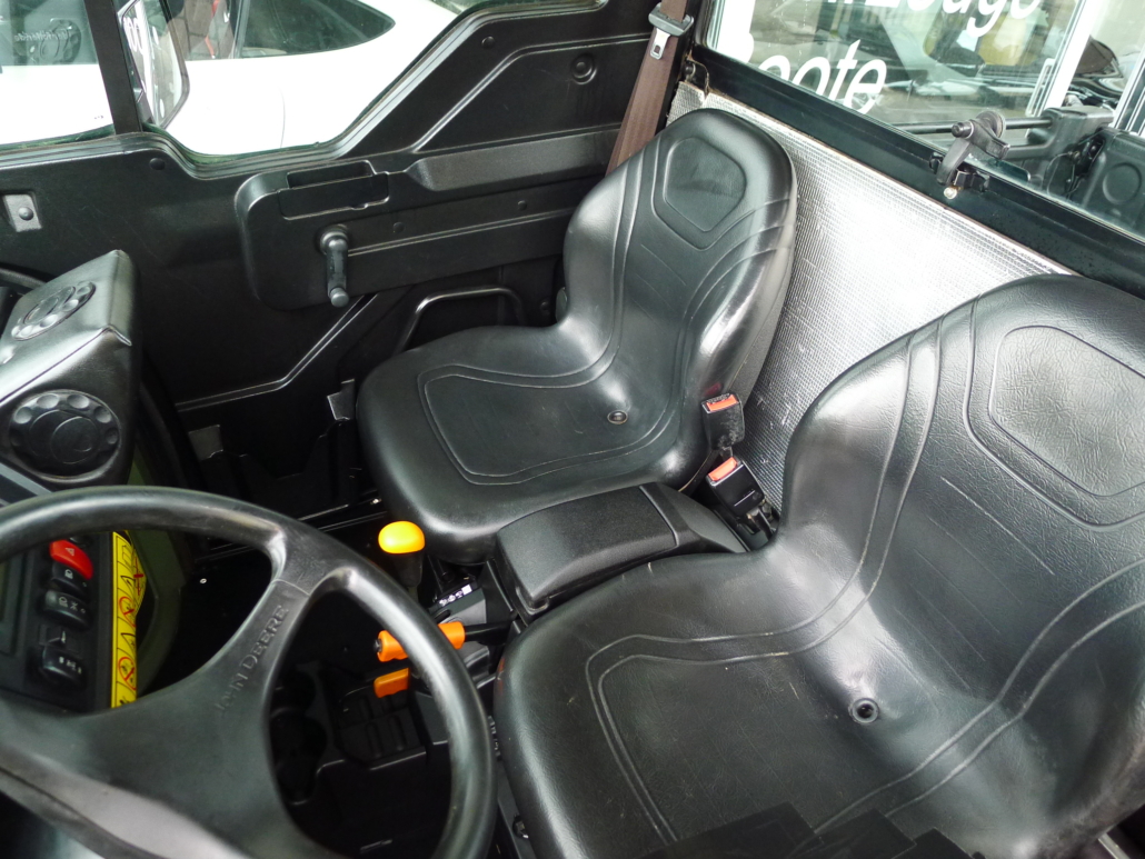 John Deere Gator XUV 855D - der Faller